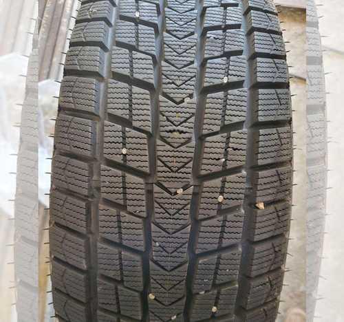 Nexen Winguard Ice 235/65 R17