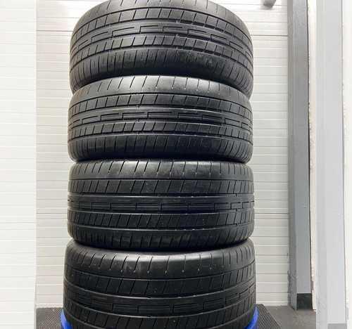 Dunlop SP Sport Maxx RT 2 255/45 R20 и 285/40 R20 108Y