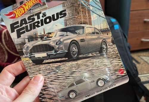 Hot wheels premium aston martin db5