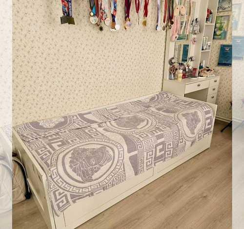 Кровать IKEA
