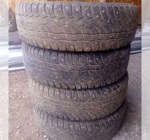 Viatti Bosco Nordico V-523 215/65 R16