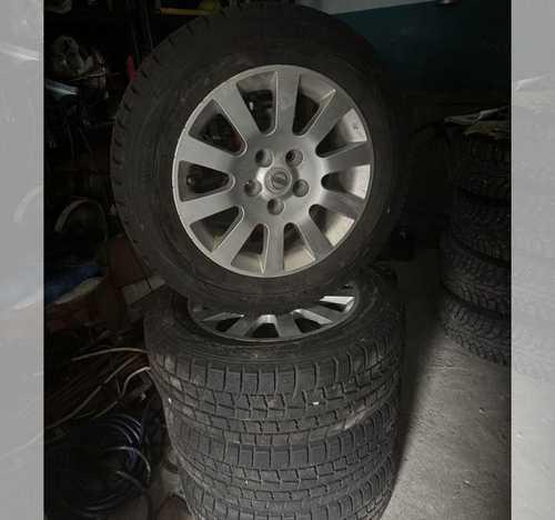 Комплект зимних колес r16 dunlop