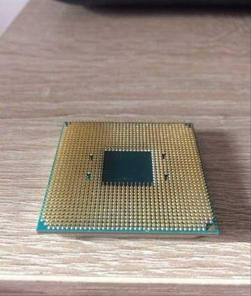 AMD Ryzen 5 PRO 2400G (vega 11)