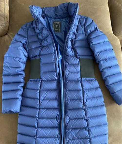 Пальто женское Guess