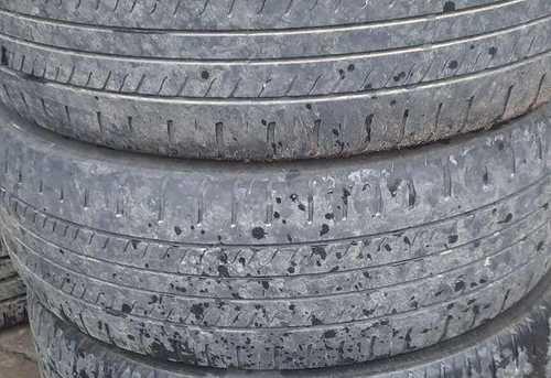 Triangle TR928 215/65 R16