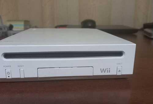 Nintendo Wii в хорошем состоянии