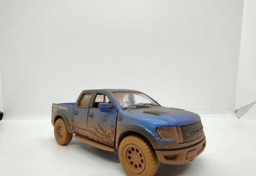 Машина Ford F-150 SVT Raptor SuperCrew (Muddy)