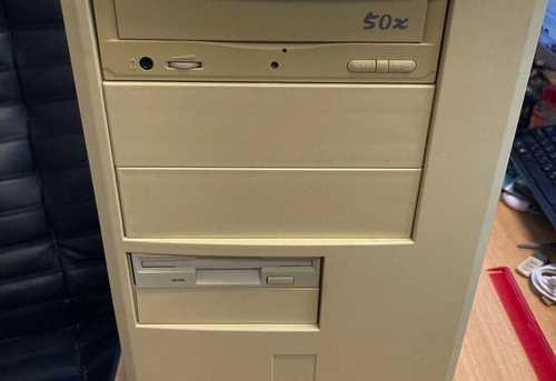 Ретро компьютер пк на Pentium 3 533MHz slot1