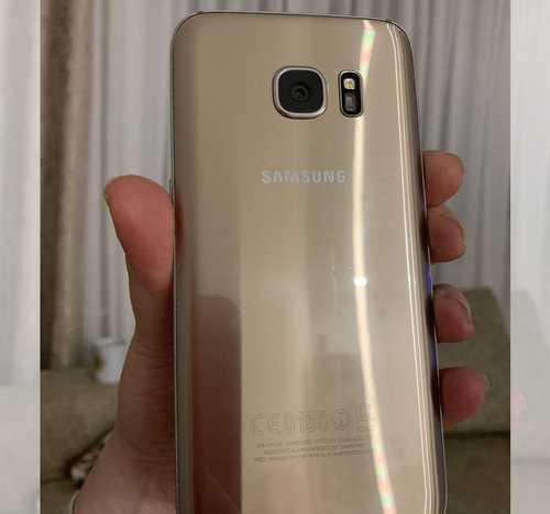 Samsung Galaxy S7, 4/32 ГБ