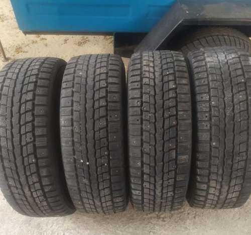 Dunlop SP Winter Ice 01 225/65 R17 102T