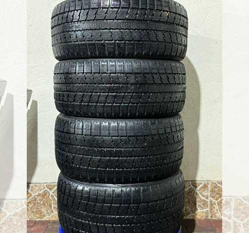 Toyo Observe GSi-5 275/40 R20 и 315/35 R20 106Q