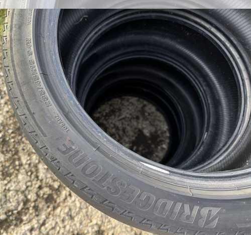 Bridgestone Blizzak Ice 235/45 R18