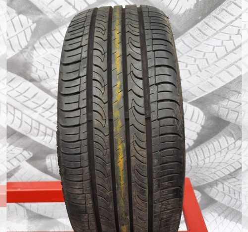 Nexen Classe Premiere 672 215/45 R17