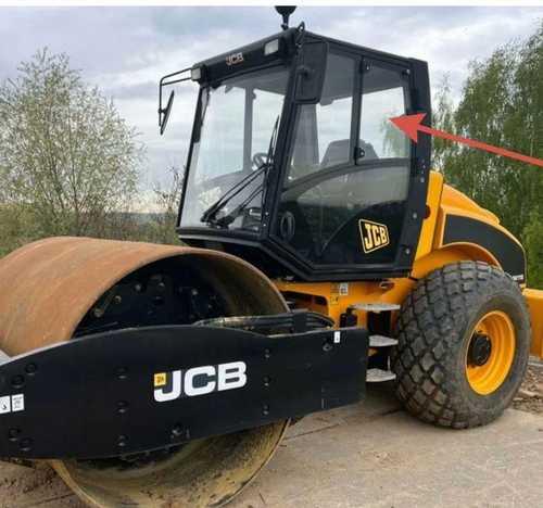 Стекло jcb vibromax vm 115 hd дверное левое верхнее подвижная (открываемая ) форточка ближе заднему