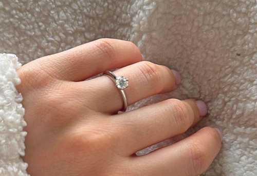 Помолвочное кольцо с бриллиантом 0.3 на заказ, зол