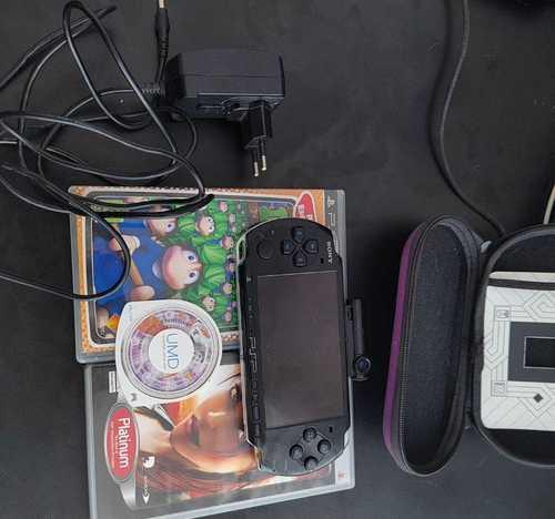 PSP 3008 с камерой и 3 игры