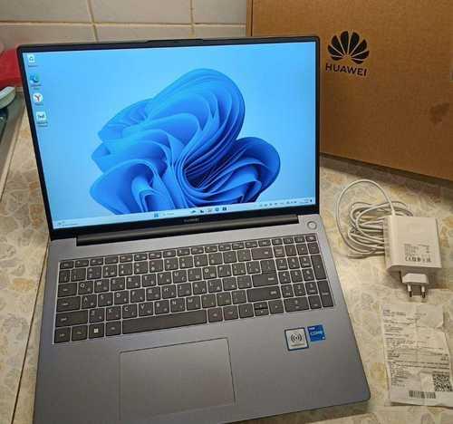 Huawei matebook D16/2024/i5/16/512