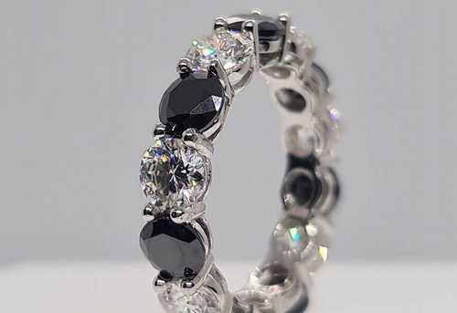 Кольцо с черными/белыми бриллиантами(муассанитами)