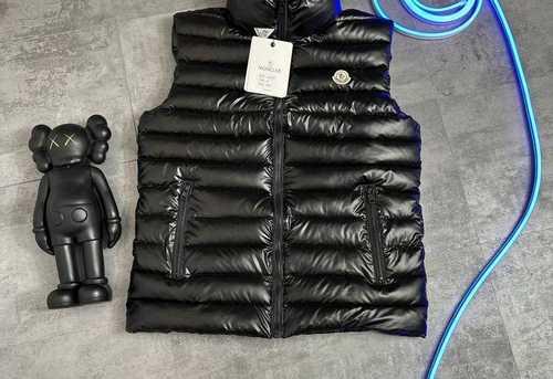 Жилетка moncler