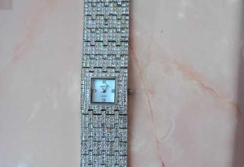 Часы swarovski