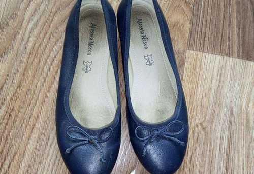 Туфли женские синие с бантиком (39 размер)