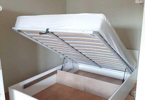Кровать с подьемным механизмом