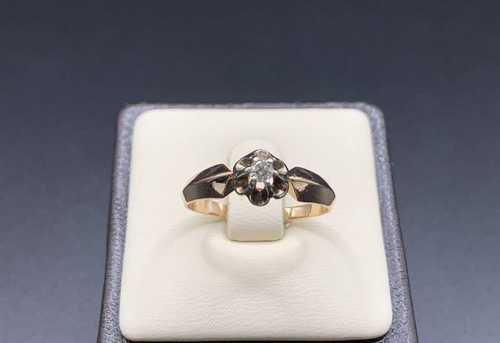 Золотое кольцо с бриллиантом 0,09 Ct