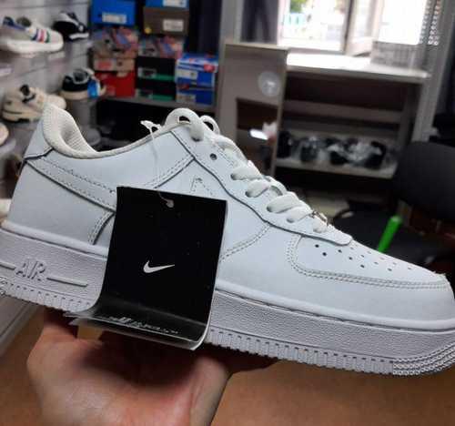 Кроссовки Nike air force 1