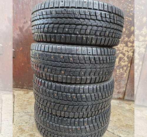 Dunlop SP Winter Ice 01 205/55 R16 94T