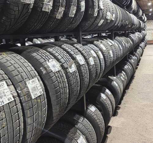 Gislaved Nord Frost 200 SUV 215/65 R16 102H