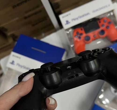 Джойстик Sony PlayStation PS4