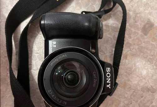Зеркальный фотоаппарат Sony DSC-H50