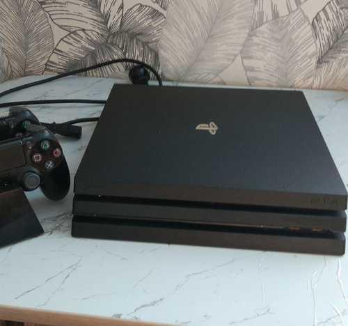 Sony playstation 4 pro 1trb с играми