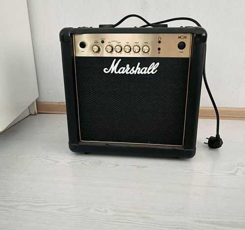 Комбоусилитель marshall MG15G