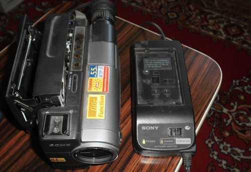 Sony Handycam CCD-TR502E