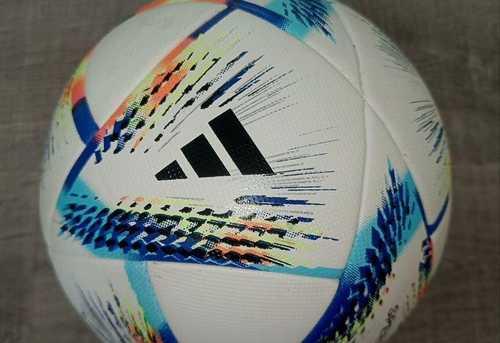 Футбольный мяч adidas qatar
