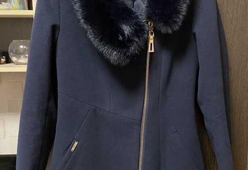 Пальто женское демисезонное размер 40-42