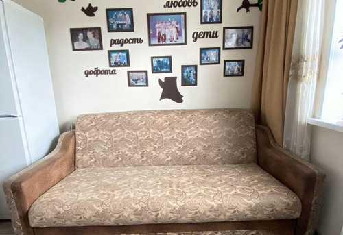 Диван аккардеон на брусе, сп.м. 1,9*2
