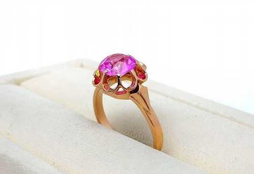 Золотое кольцо с камнем 583пр. размер: 15,8