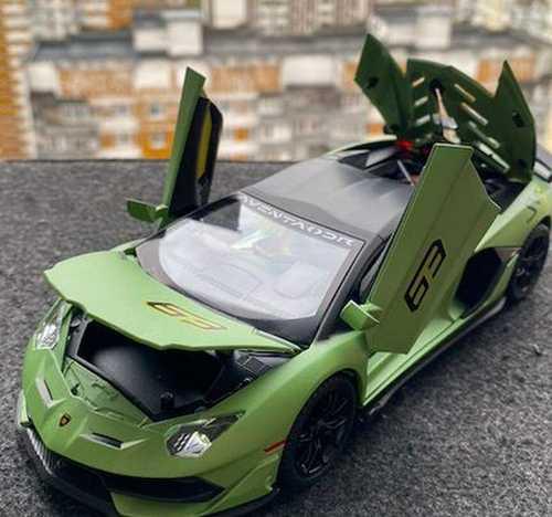 Модель Автомобиля Lamborghini Aventador