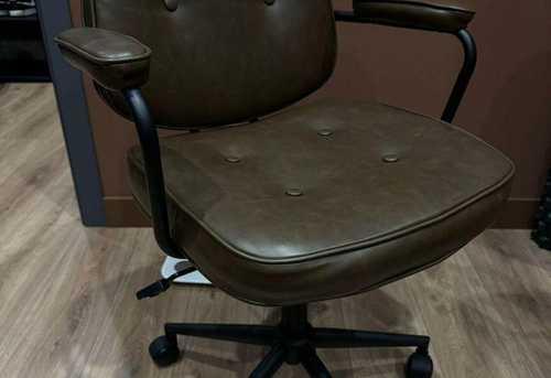 Ноаое компьютерное кресло Chester W 221