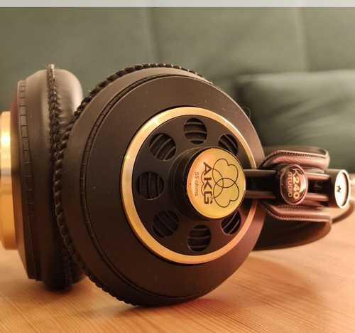 AKG k240 Studio - мониторные студийные наушники