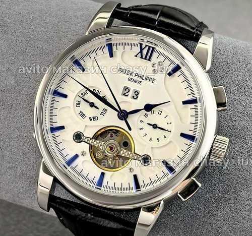 Часы Patek Philippe Perpetual Calendar