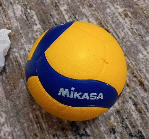 Волейбольный мяч mikasa V200W