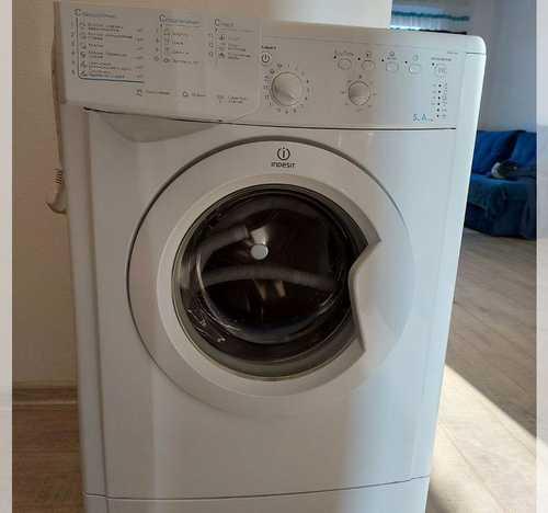 Стиральная машина indesit 5кг iwsb5085