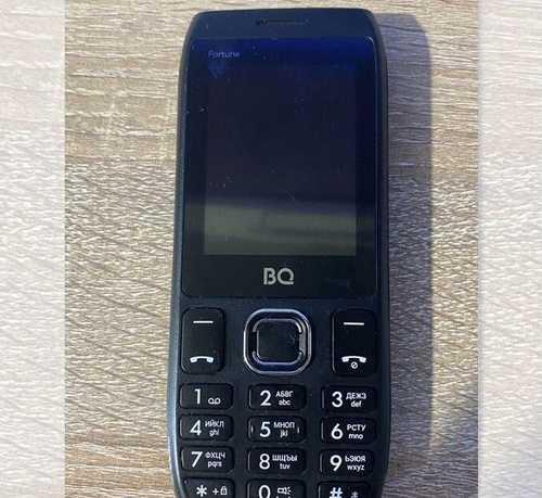 Телефон на 4 симкарты BQ 2450