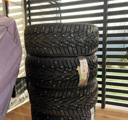 DoubleStar DW01 225/45 R18 95T