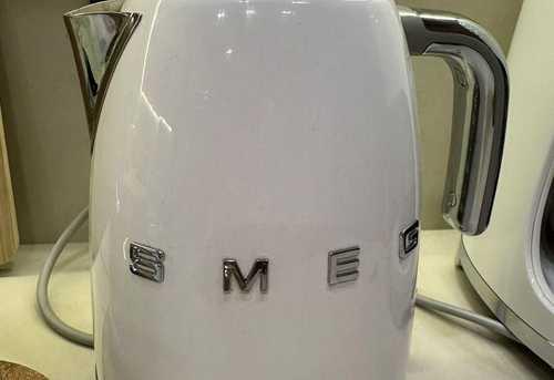 Чайник Smeg белый