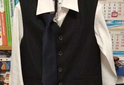 Жилетка для мальчика 110 с рубашкой и галстуком