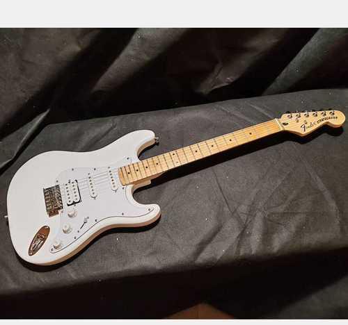 Реплика Fender Stratocaster hss белый